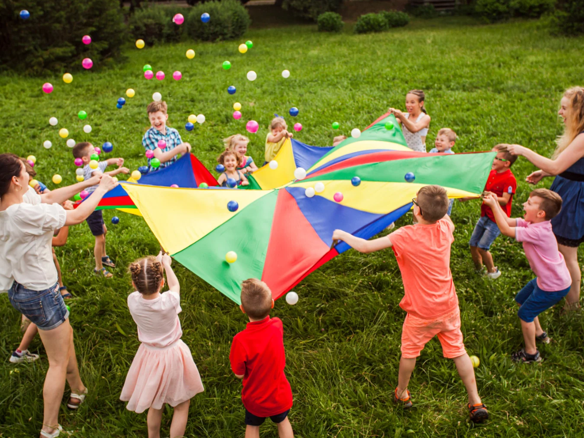 Why Playing With Your Kids is More Important Than You Think - Children ...